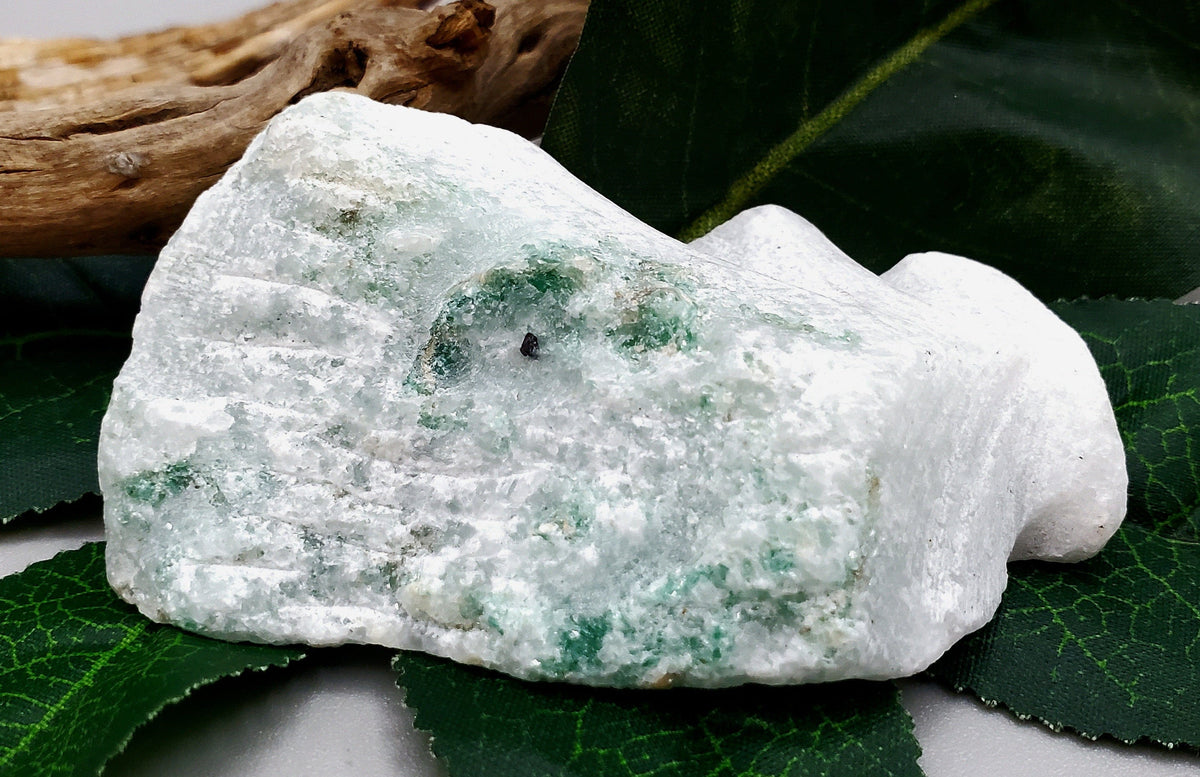 Spinel in Matrix – Silver Cove Ltd